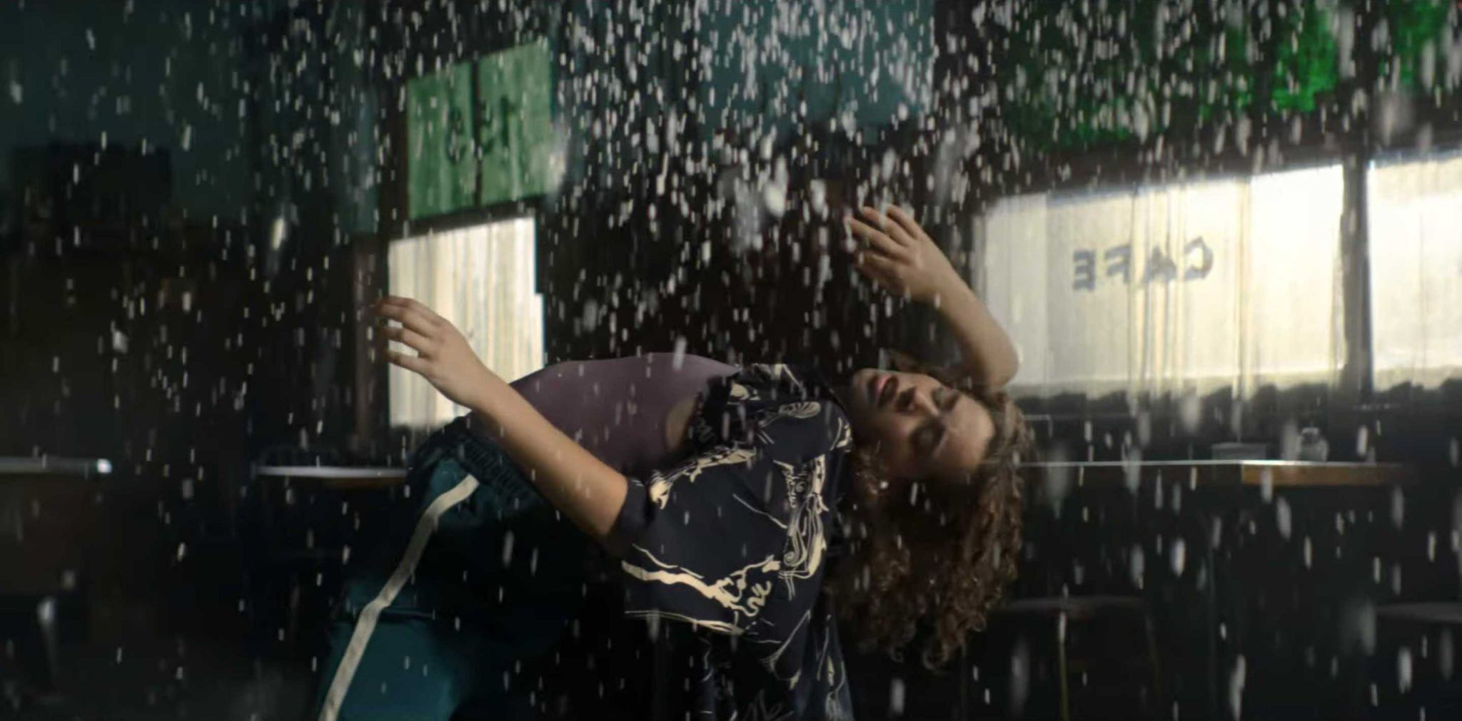 Juan Cabral and MJZ "Share the Joy" for Apple - Motion design - STASH ...