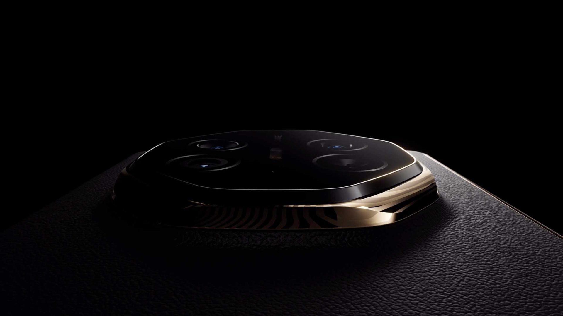 God is in the Details: CCLAB Gets Intimate With Huawei Mate XT Ultimate Design - Motion design ...