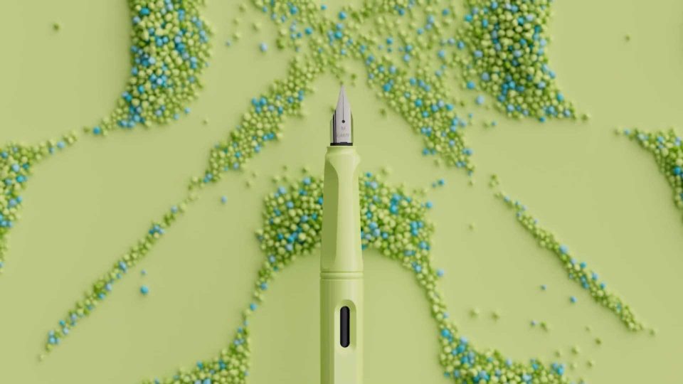 Michael Fragstein Gets Particular About the LAMY Safari Special Edition ...