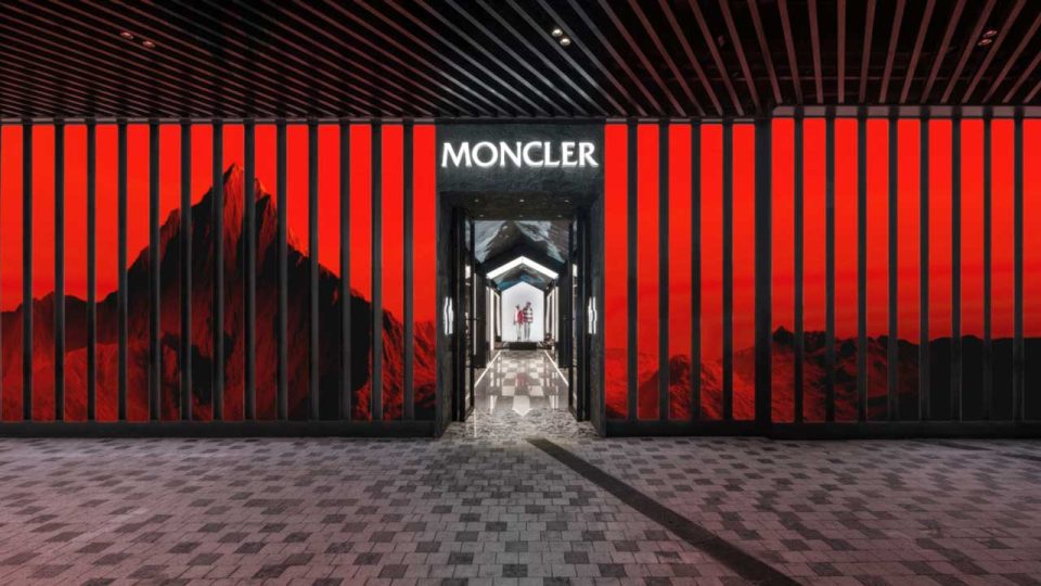 ManvsMachine Summits the Peak for the Moncler RE/ICONS Collection ...