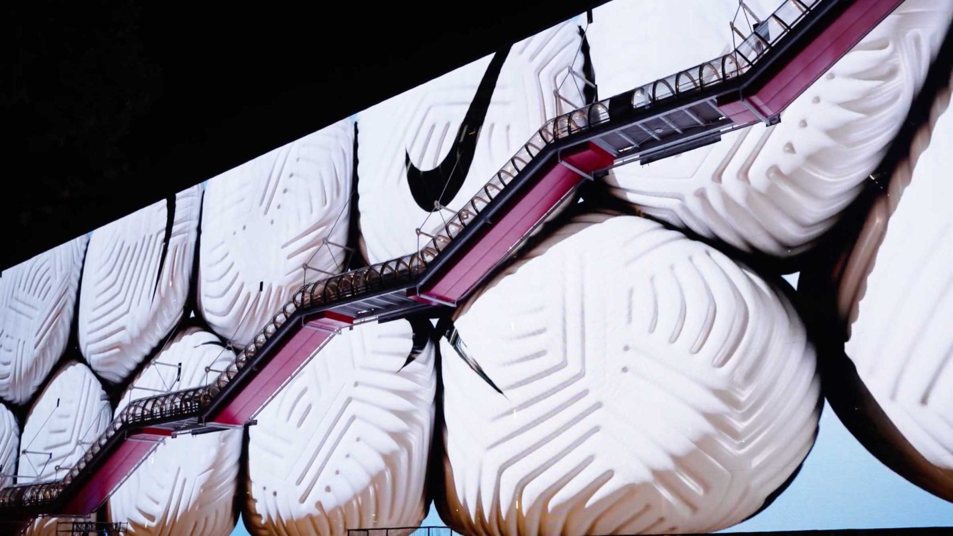 Builders Club and Nike Splash the "Art of Victory" Across the Centre ...